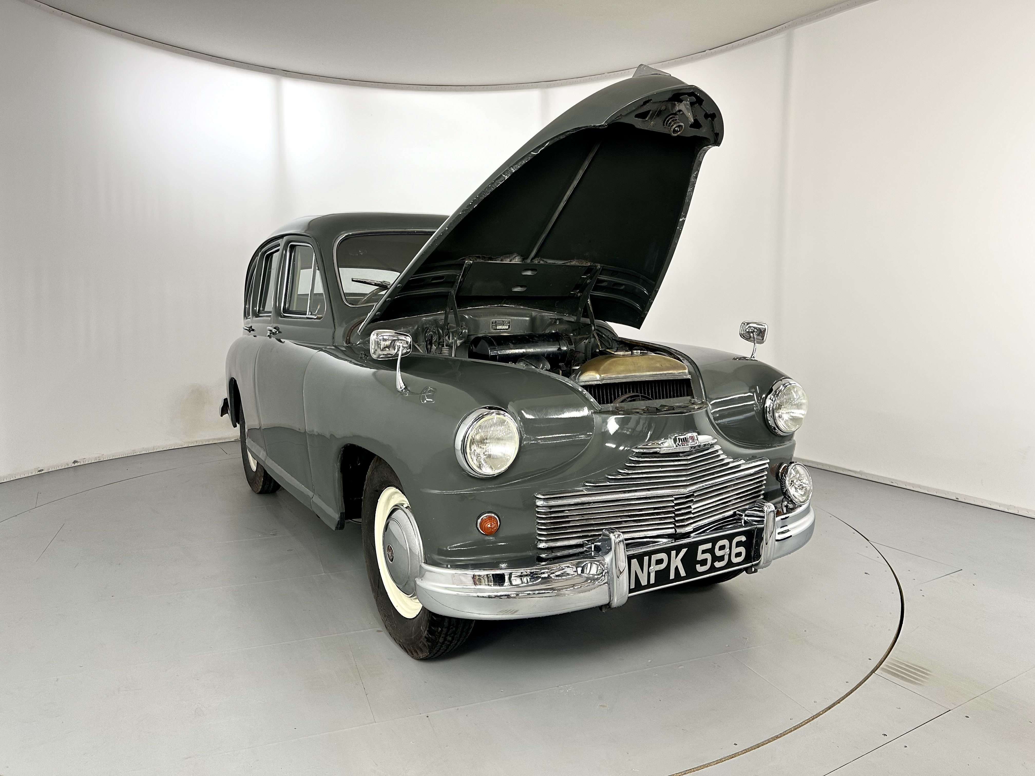 Lot 2 - 1949 Standard Vanguard