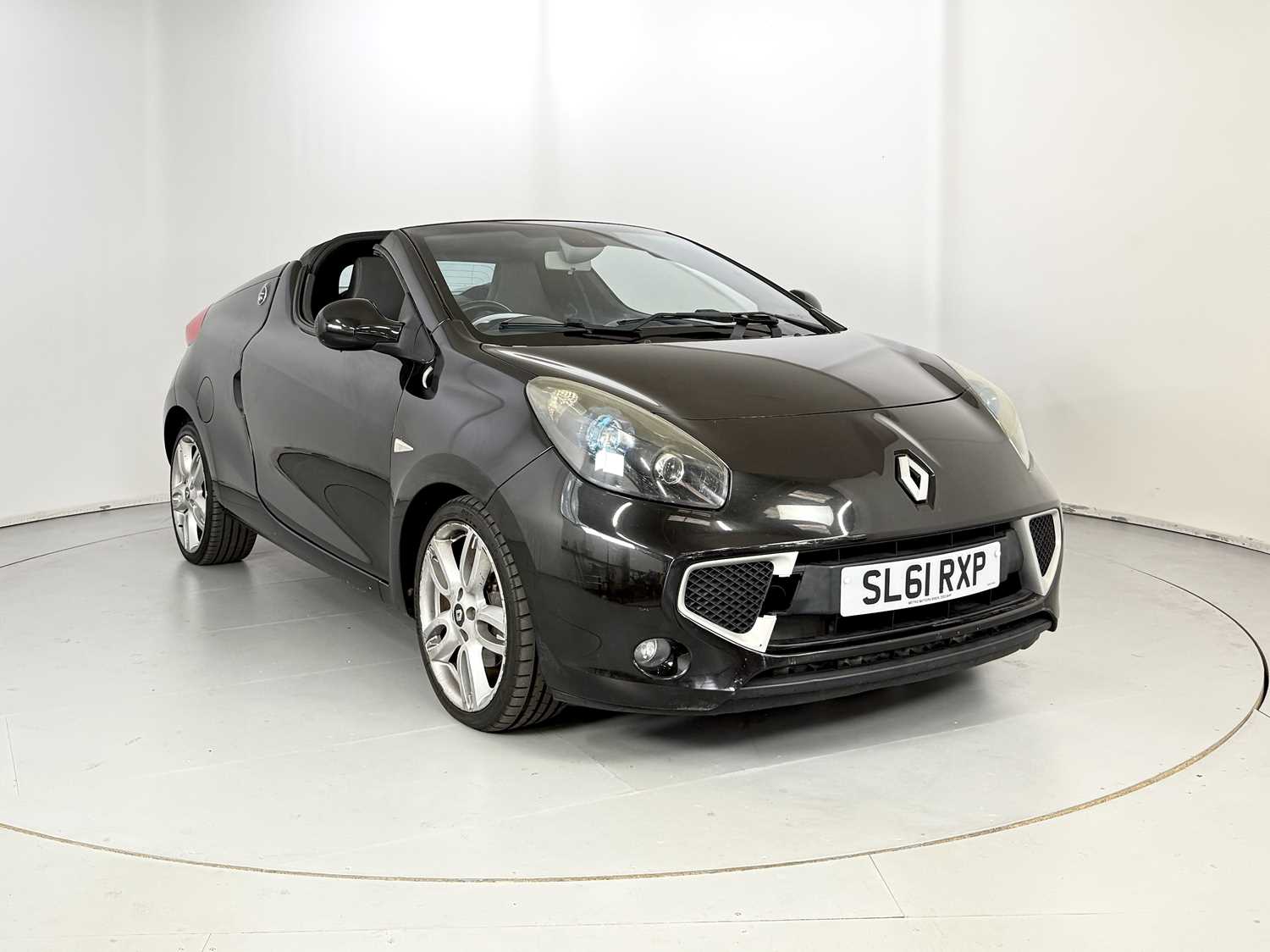 Lot 177 - 2011 Renault Wind Roadster