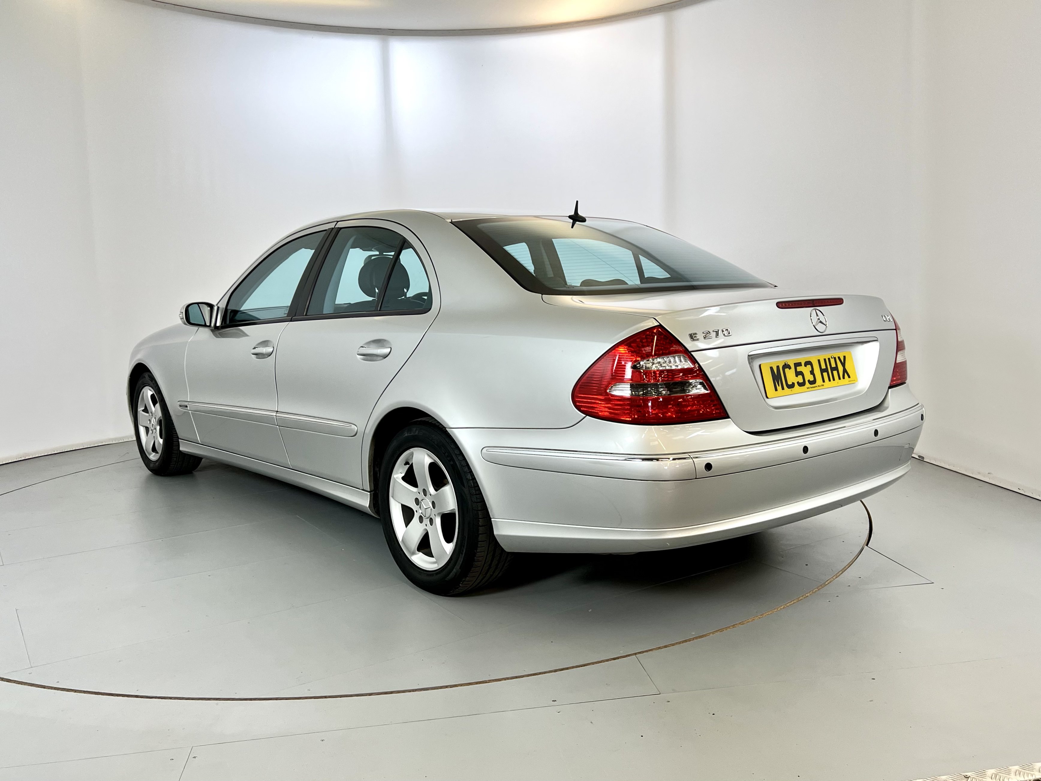 Lot 3 2003 Mercedes Benz E270