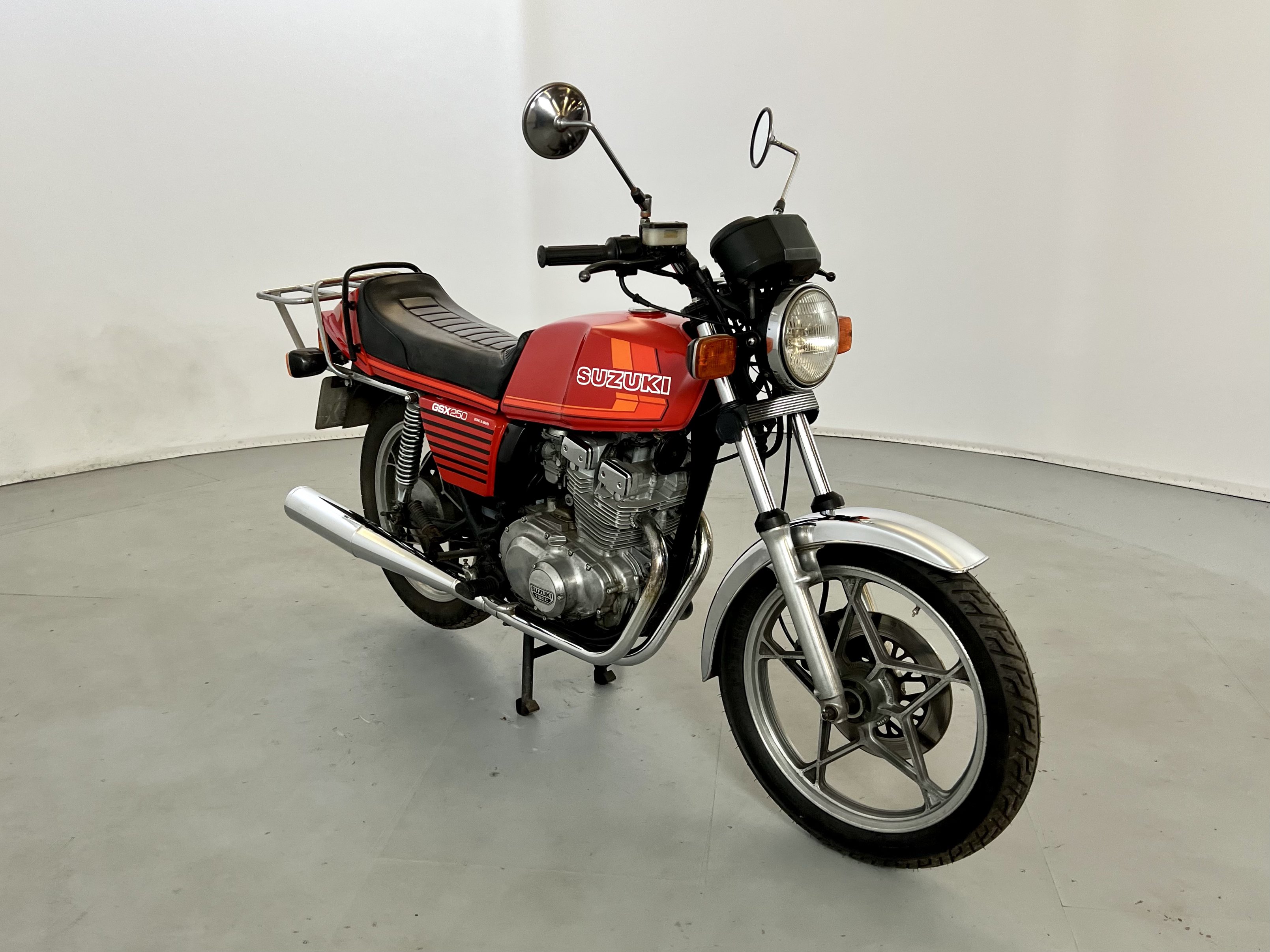 Lot 70 - 1981 Suzuki 250 GSX