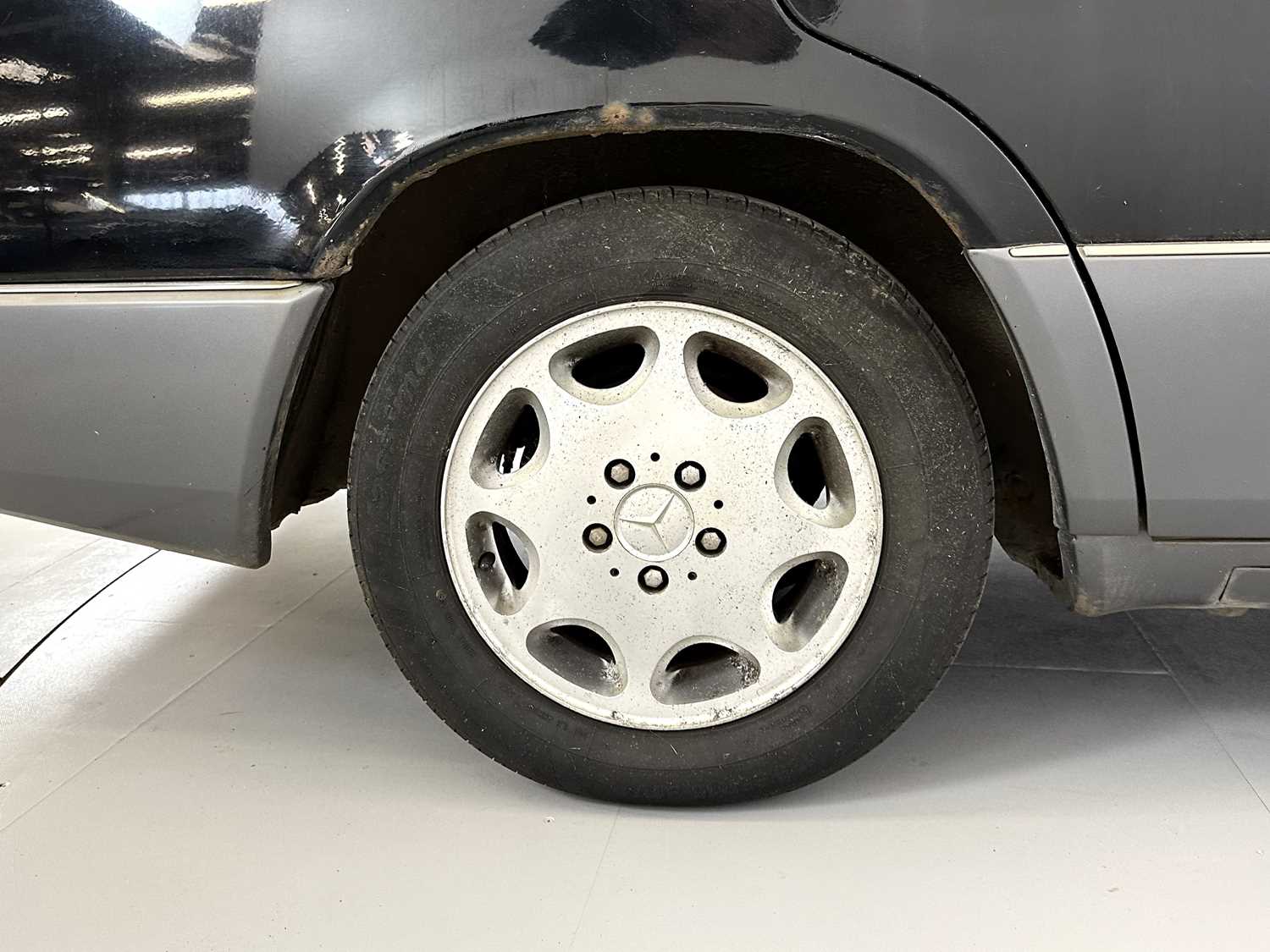 Lot 62 - 1993 Mercedes-Benz E300D