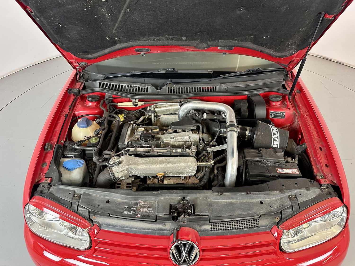 Lot 109 - 2000 Volkswagen Golf GTI Turbo