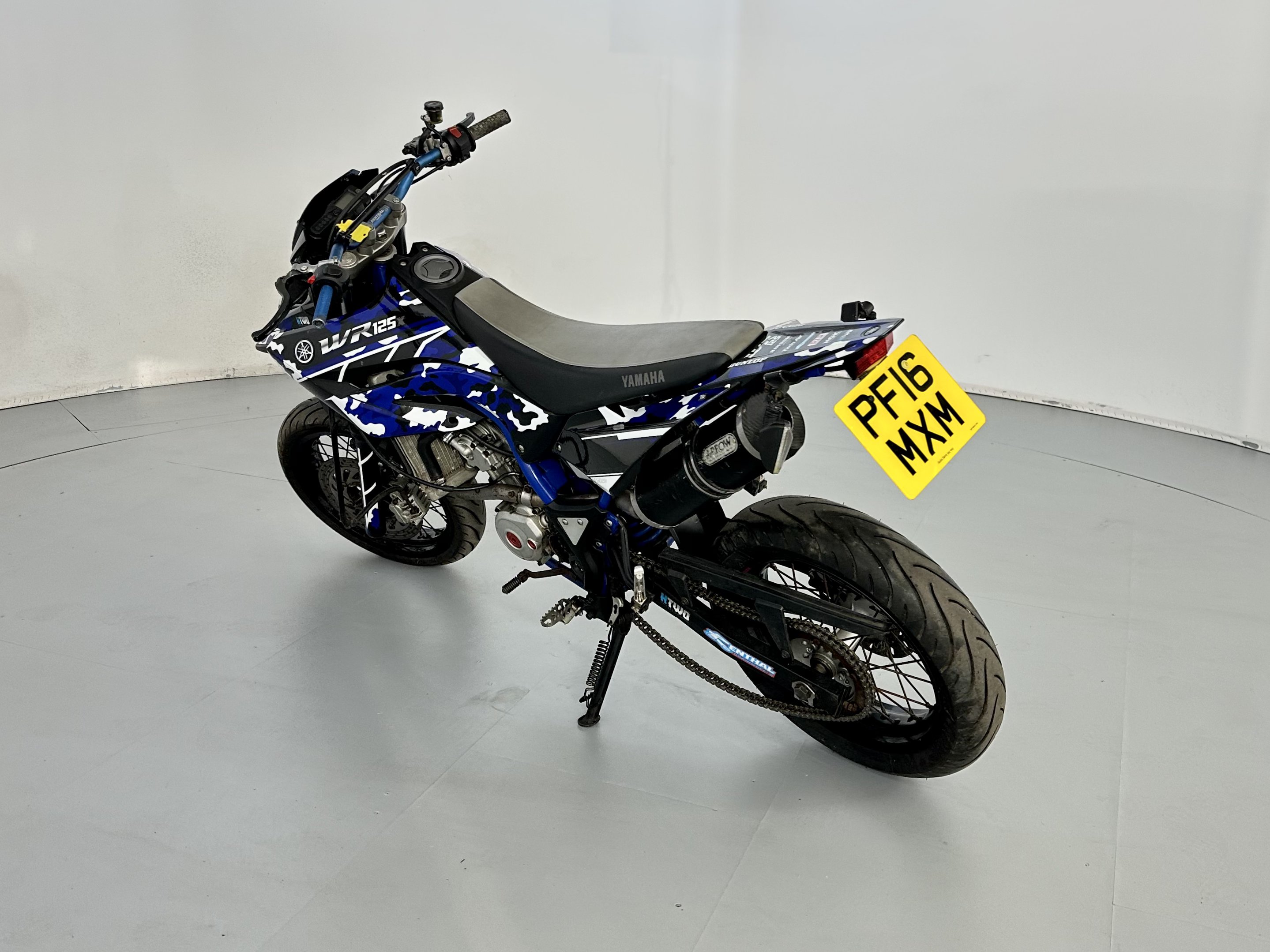 Lot 15 - 2016 Yamaha WR125X