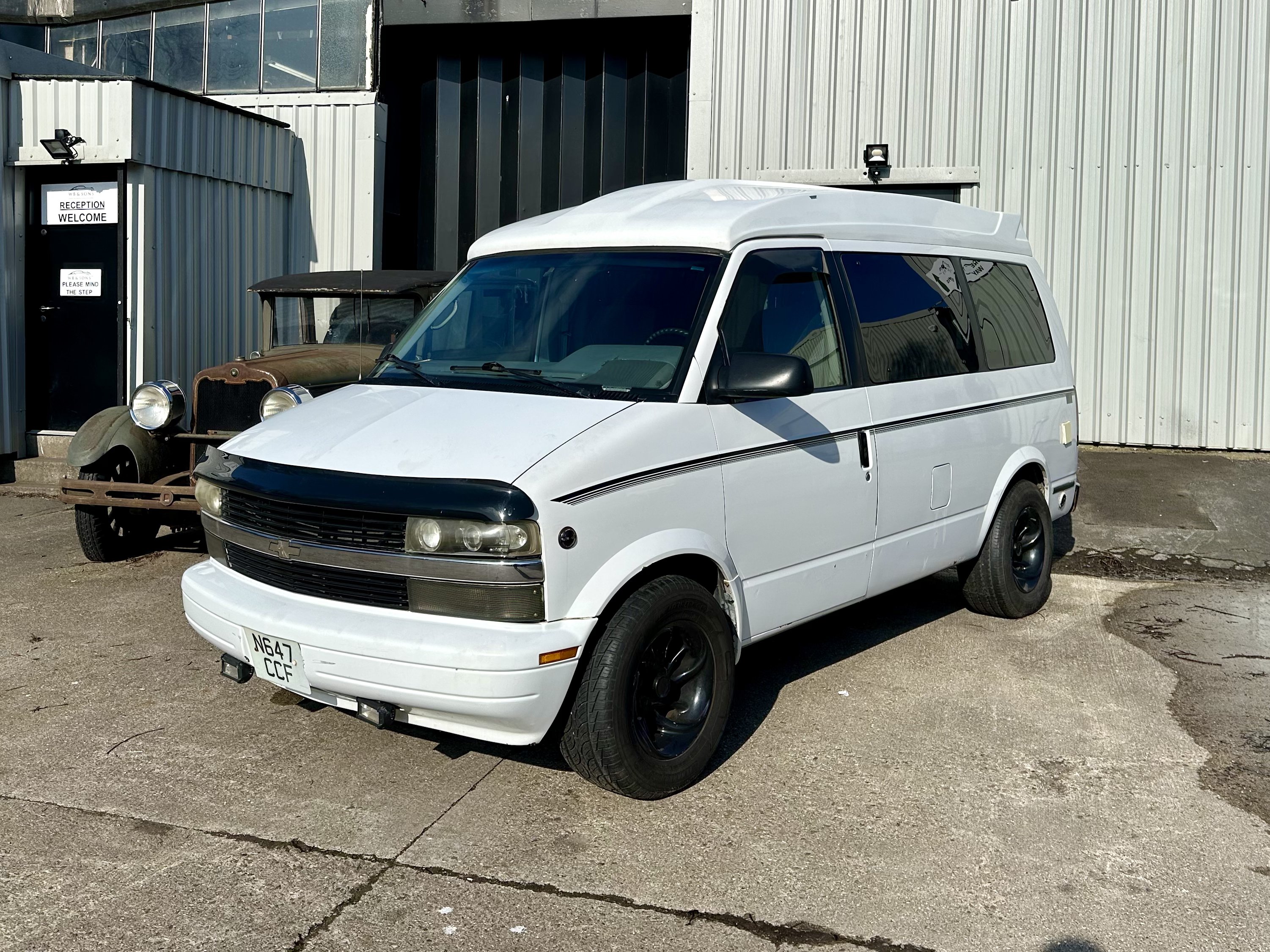 Lot 45 - 1996 Chevrolet Astro AWD